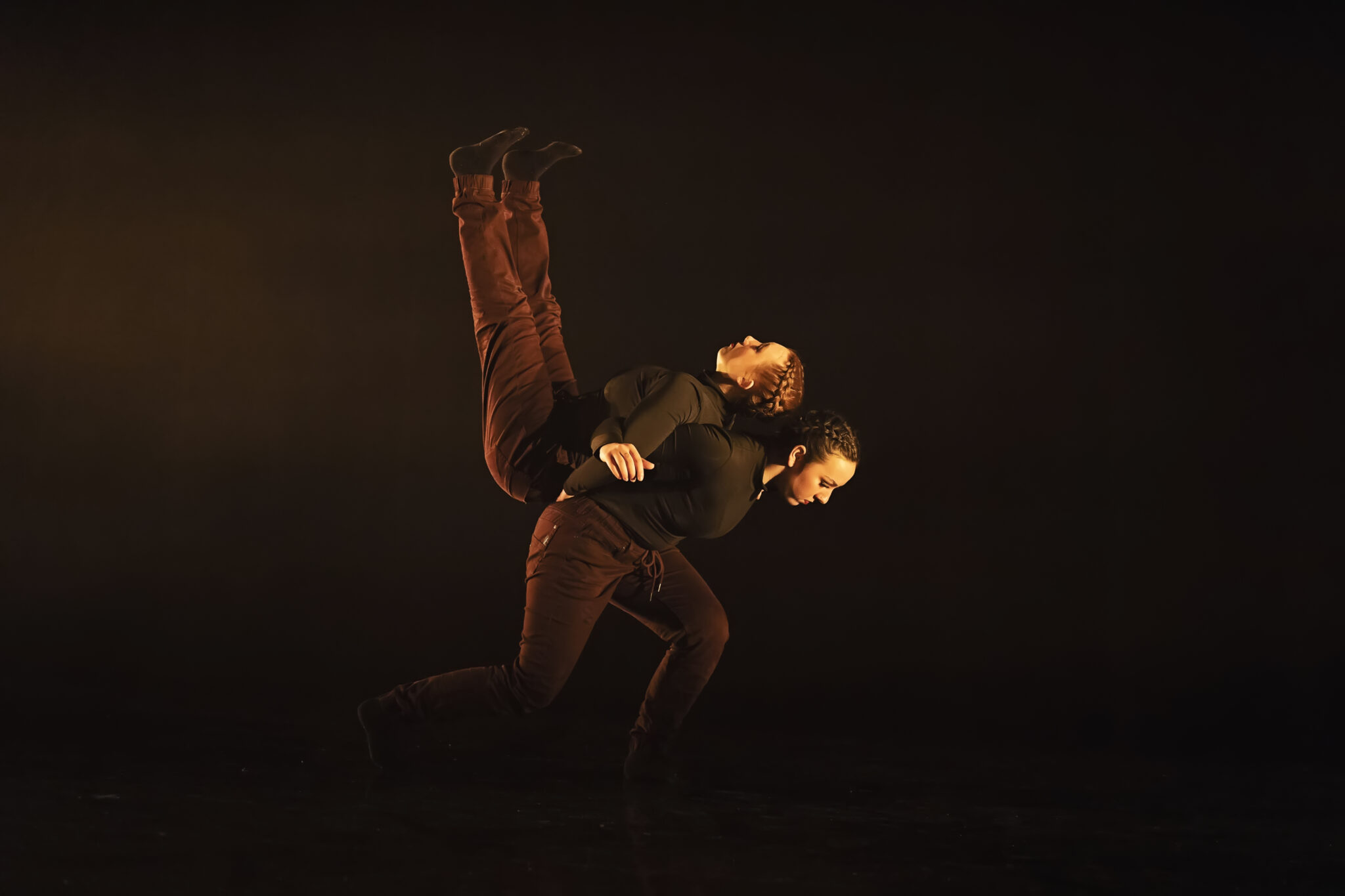 Contemporary / Open Modern Dance Classes (9-18) – Triple Heat Dance Studios